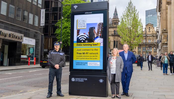 Manchester City Council brings free Wi-Fi to Manchester City Centre | JCDecaux UK